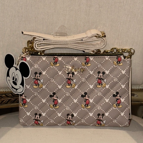 Disney | Bags | Nwt Disney Primark Mickey Mouse Faux Leather Gold Chain ...